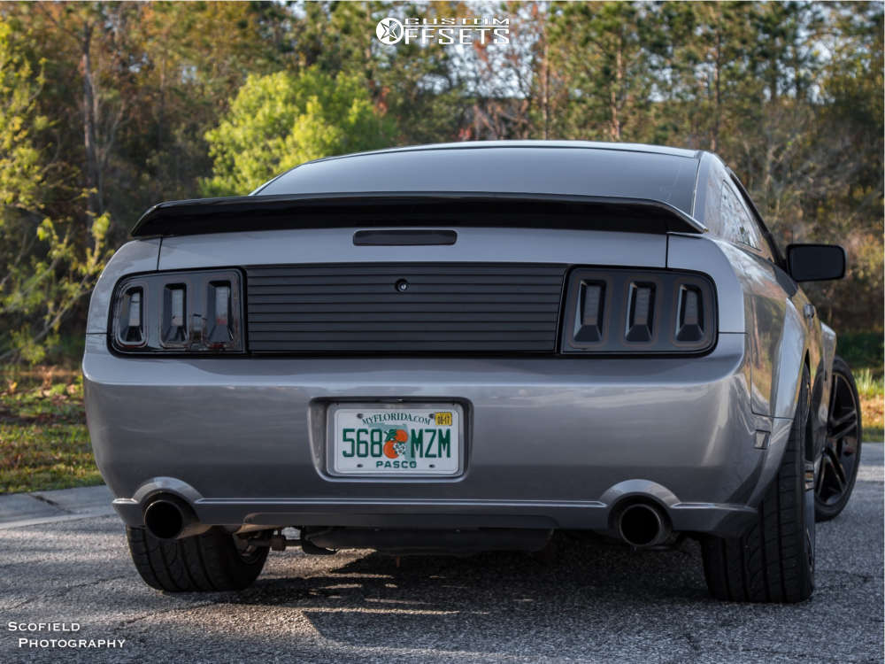2006 Ford Mustang with 19x8.5 30 American Muscle Gt500 Style and 245 ...
