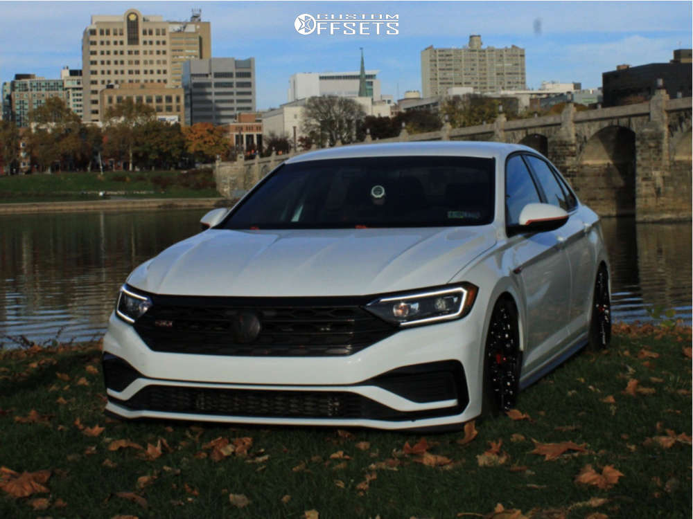 2019 Volkswagen Jetta with 18x8.5 35 Rotiform Las-r and 215/40R18 Toyo ...