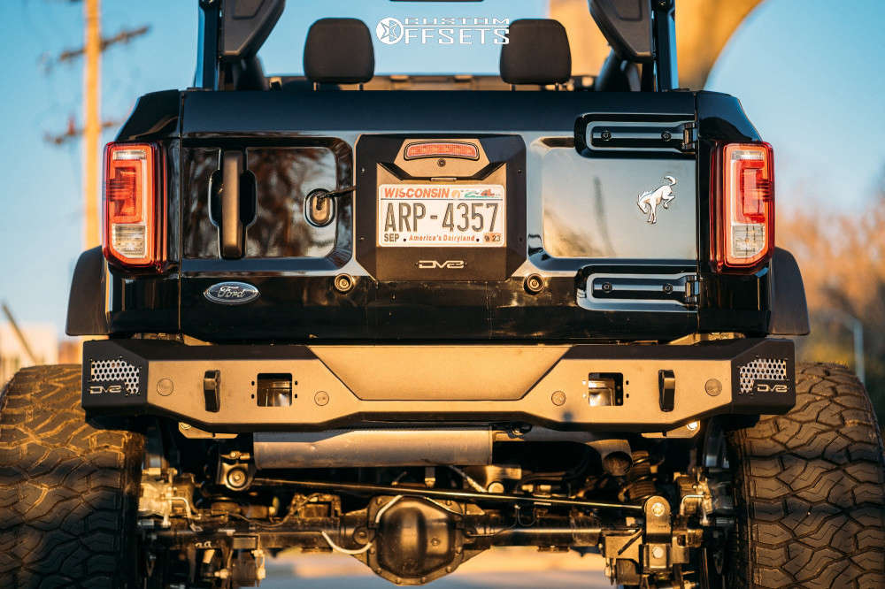 2022 Ford Bronco with 24x14 -81 ARKON OFF-ROAD Churchill and 365/45R24 ...