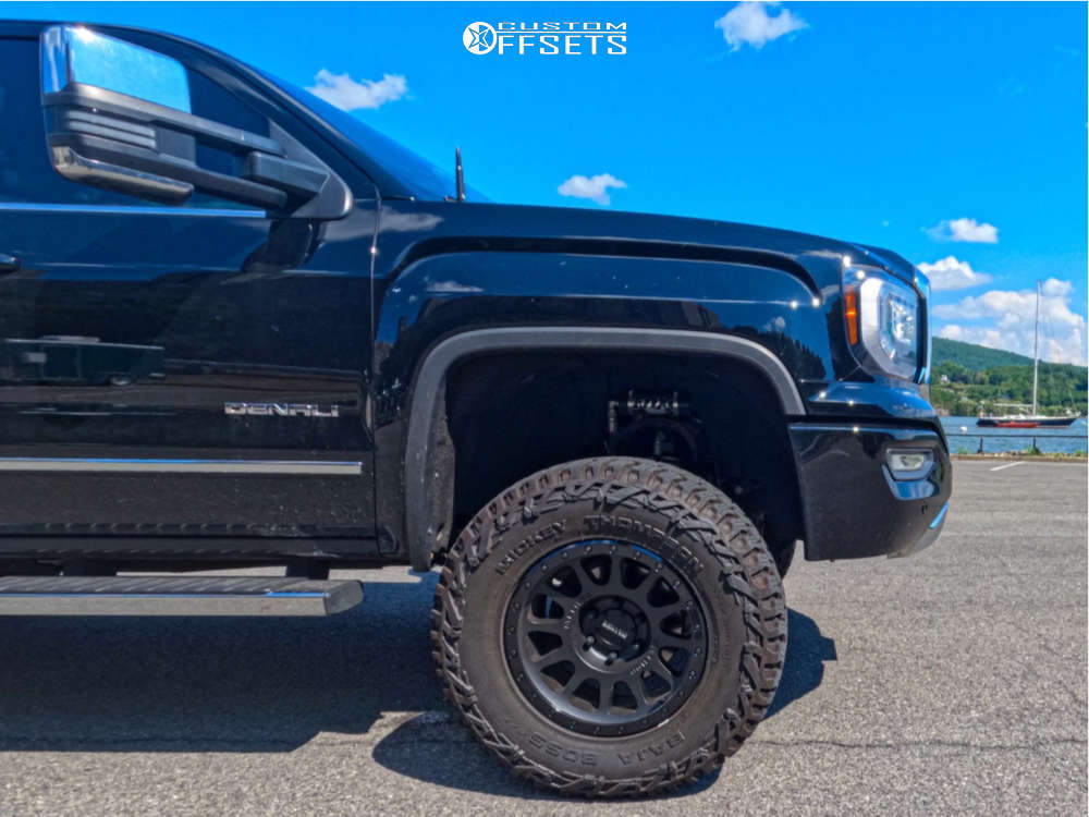2018 GMC Sierra 1500 with 18x9 -12 Method Mr305 and 35/12.5R18 Mickey ...