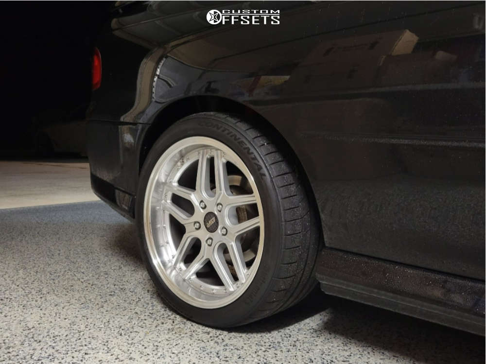 2005 Pontiac GTO with 18x8.5 30 ESR CS15 and 235/40R18 Continental ...