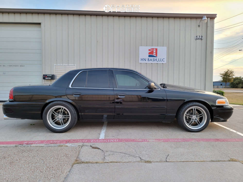 2007 Ford Crown Victoria with 18x9 20 SVE Series 2 and 275/40R18 Nitto ...