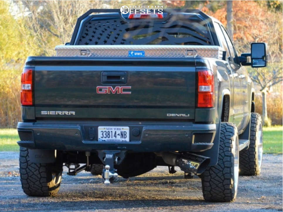 2018 GMC Sierra 2500 HD with 22x12 -40 American Force Trax Ss and 33/12 ...