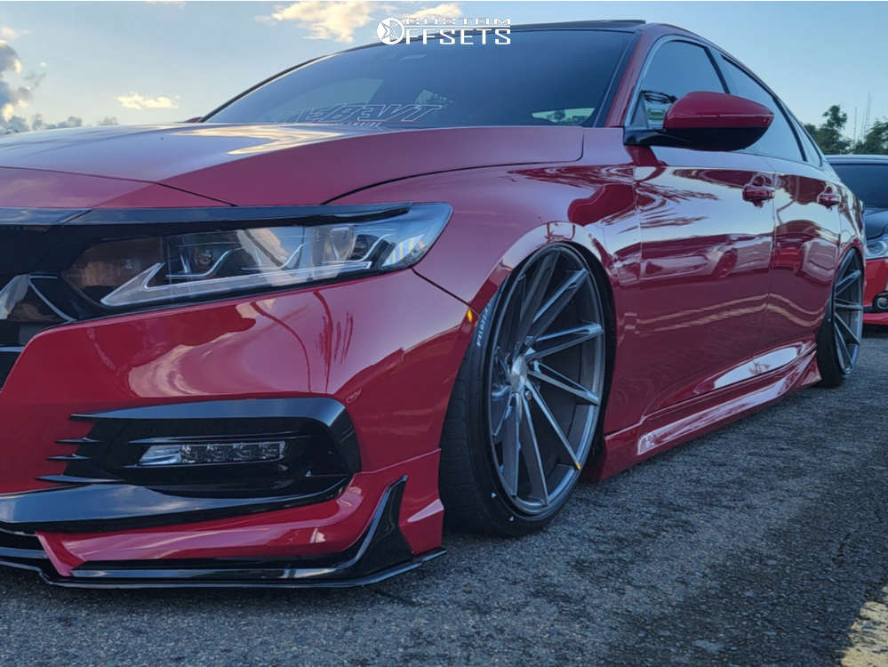 2020 Honda Accord with 20x10.5 40 INOVIT Turbine and 245/35R20 Velozza ...