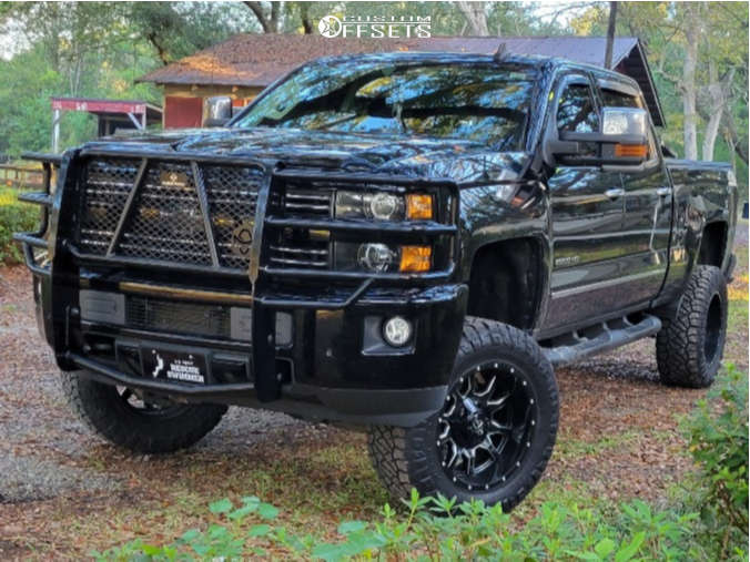2016 Chevrolet Silverado 2500 HD with 20x10 -18 Fuel Vandal and 35/12.5R20 Nitto Ridge Grappler ...