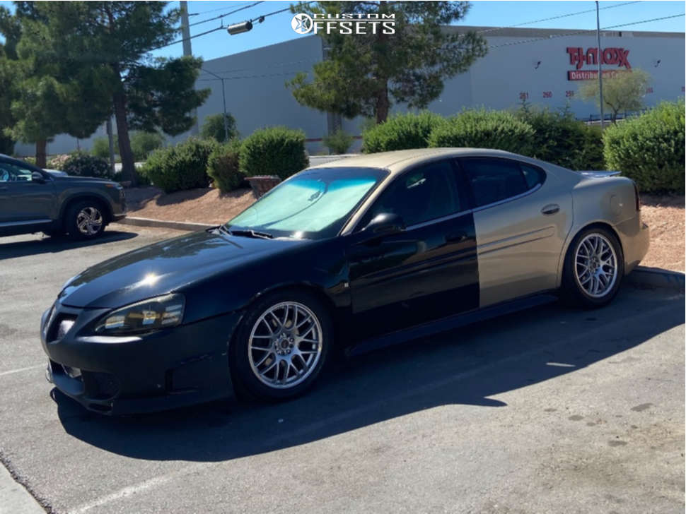 2005 Pontiac Grand Prix with 18x8 40 Drag Dr34 and 245/50R18 Nexen ...