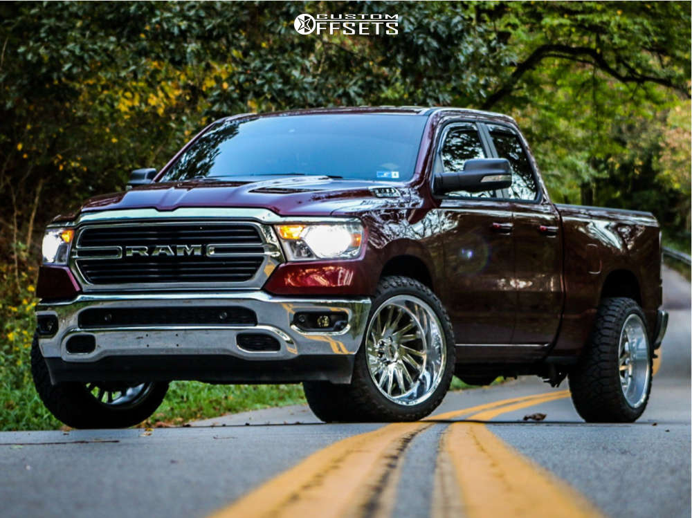 2021 Ram 1500 with 22x12 -45 Tuff T2a and 33/12.5R22 Venom Power Terra Hunter R/t Plus and Stock ...