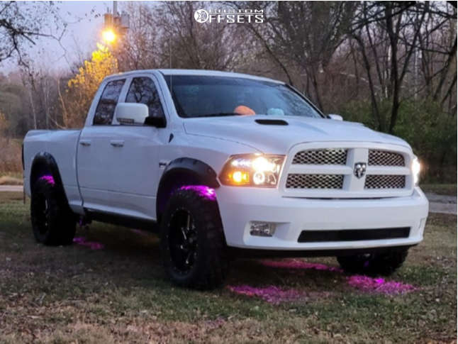 2010 Dodge Ram 1500 with 20x10 -25 Vision Spyder and 35/12.5R20 ...