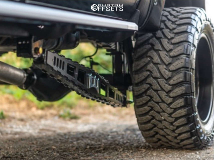 2014 Toyota Tundra with 22x12 -44 KG1 Forged Heathen and 38/15.5R22 ...