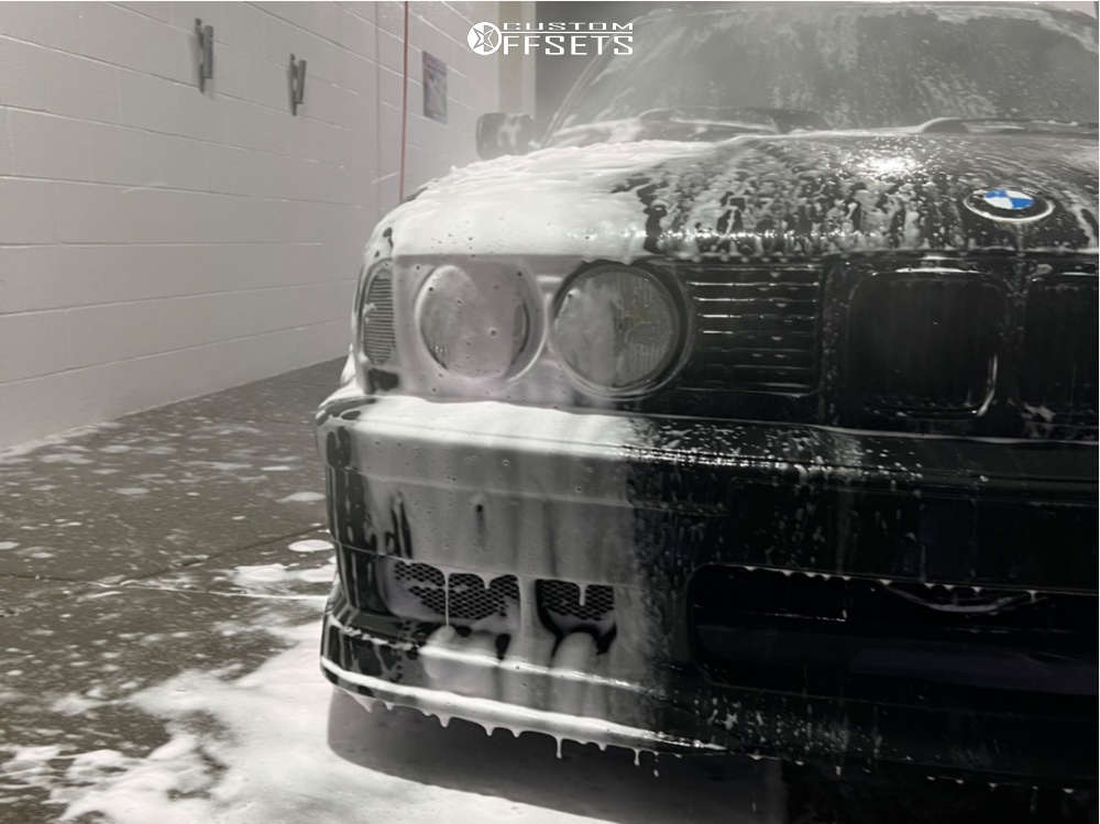 1994 BMW 525i with 17x8.5 15 DTM Dtm-rw01 and 225/45R17 Road Hugger Gt ...