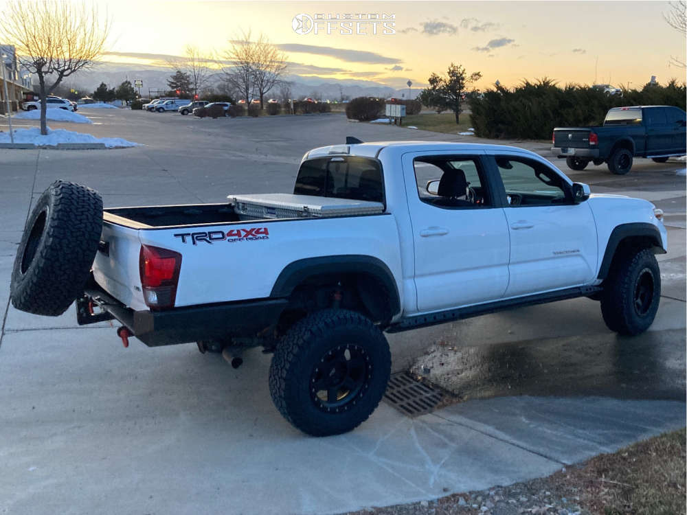 2018 Toyota Tacoma with 17x9 -38 Dirty Life Compound and 295/70R17 ...