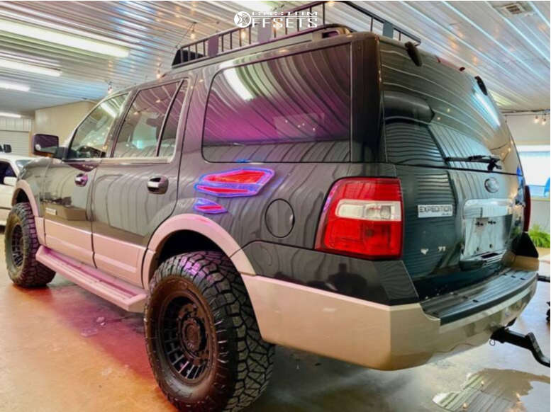 2007 Ford Expedition with 17x9 1 Fuel Militia and 315/70R17 Nitto Ridge ...