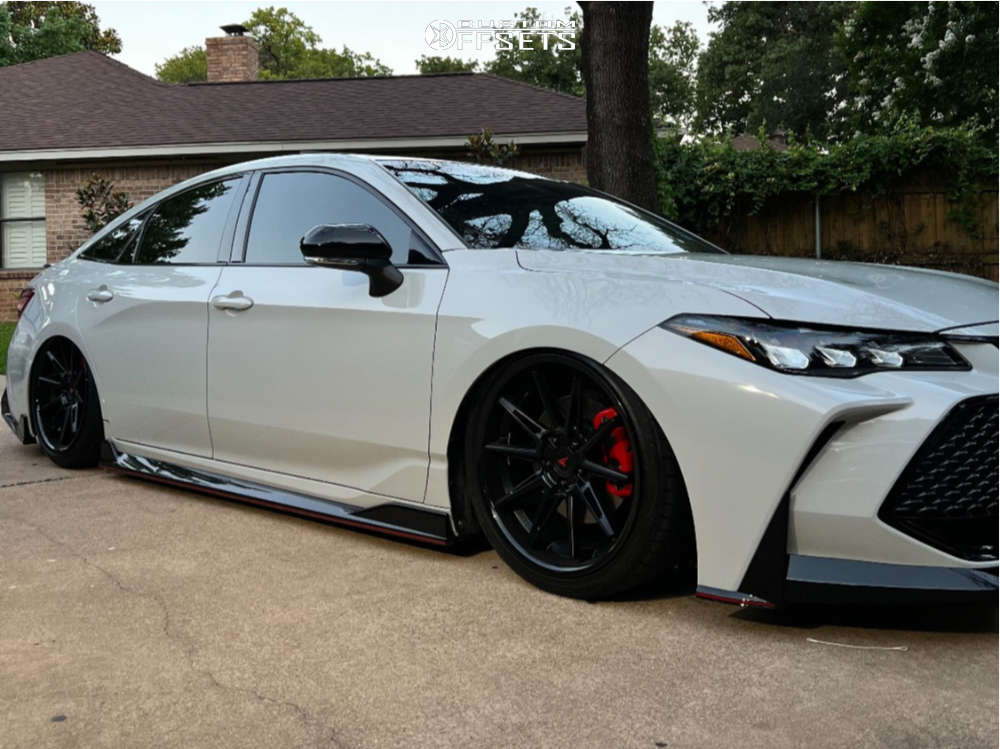 2021 Toyota Avalon with 20x9 35 Ferrada Cm2 and 245/35R20 Nitto Nt555 ...