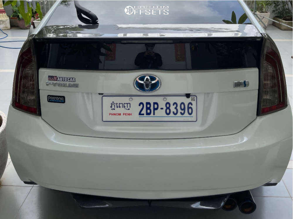 2013 Toyota Prius with 18x9 22 Work Emotion Cr 2p and 225/45R18 Atlas ...