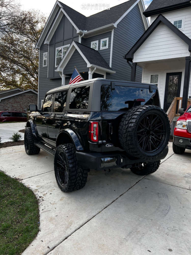 2021 Ford Bronco with 22x9.5 20 Vossen Hf6-5 and 33/13.5R22 Versatyre ...
