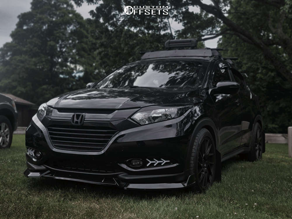 2016 Honda HR-V with 18x8 45 Voxx Falco and 225/50R18 Toyo Tires Proxes ...