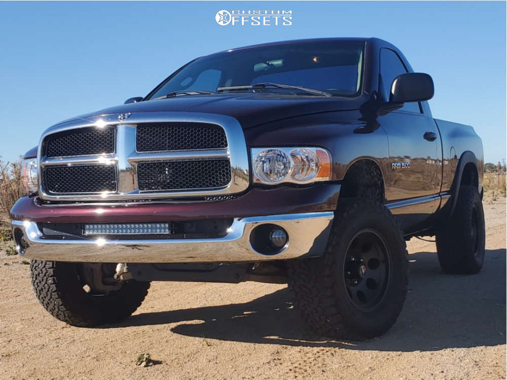 2005 Dodge Ram 1500 with 17x9 -12 American Racing Baja and 33/12.5R17 ...