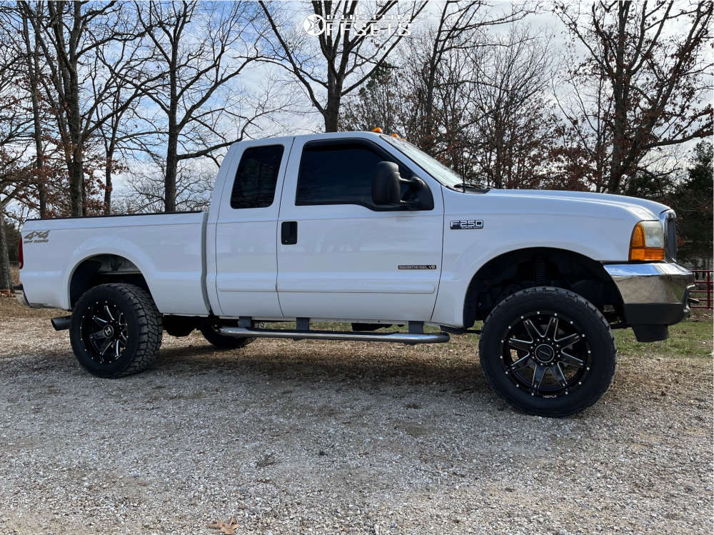 2001 Ford F-250 Super Duty with 20x10 -19 Hostile Alpha and 33/12.5R20 ...