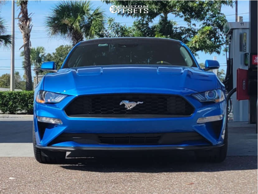 2021 Ford Mustang with 18x9.5 35 Rotiform Rse and 275/40R18 Falken ...