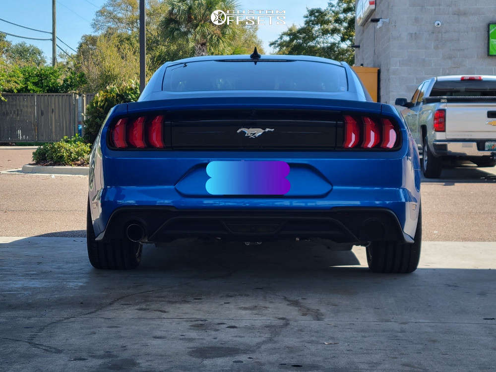 2021 Ford Mustang with 18x9.5 35 Rotiform Rse and 275/40R18 Falken ...