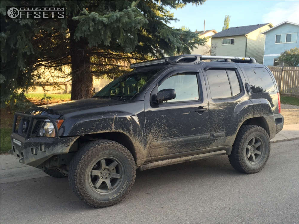 2015 Nissan Xterra with 17x8 0 Level 8 Mk 6 and 285/70R17 Cooper ...
