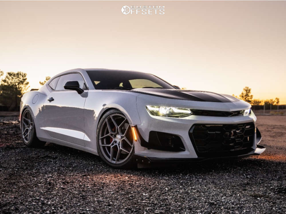 2021 Chevrolet Camaro with 20x10 25 Rohana Rfx11 and 255/45R20 Kumho ...
