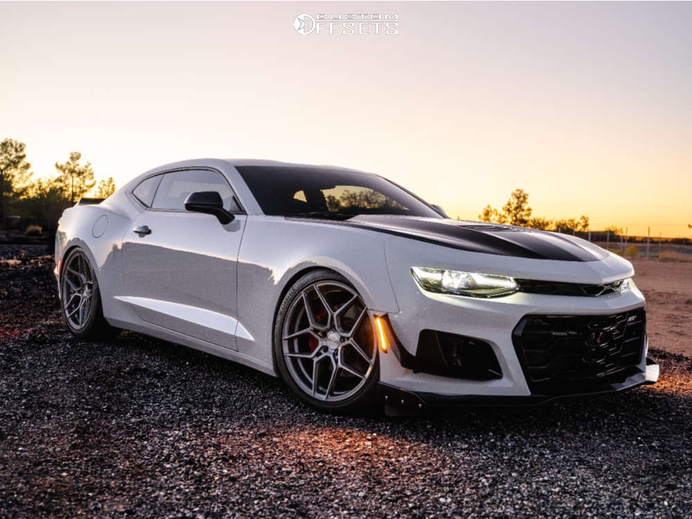 2021 Chevrolet Camaro with 20x10 25 Rohana Rfx11 and 255/45R20 Kumho ...