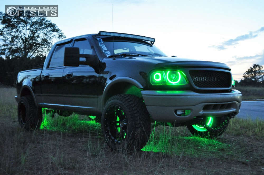 2003 Ford F-150 with 20x12 -44 Centerline Lt1 and 33/12.5R20 Atturo ...