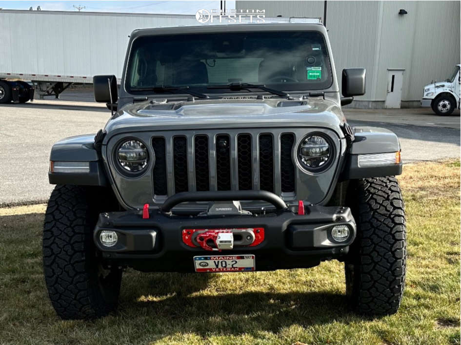 2021 Jeep Wrangler with 17x8.5 0 Method Mr305 and 35/10.5R17 Kenda ...