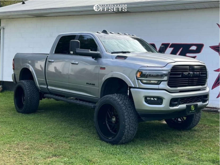 2022 Ram 2500 with 24x14 -76 Hostile Jigsaw and 37/13.5R24 Predator New ...