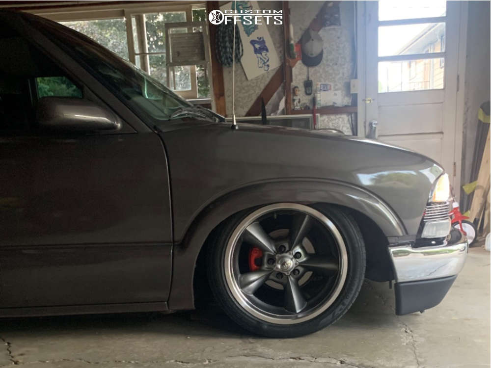 2000 Chevrolet S10 with 18x8 BG Rod Works Old School and 265/50R18 ...