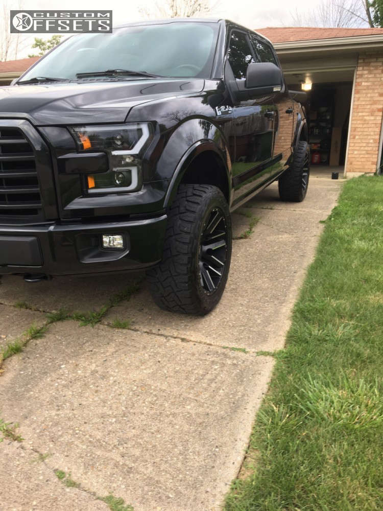 2015 Ford F-150 with 20x10 -24 Moto Metal Mo978 and 285/55R20 Toyo ...