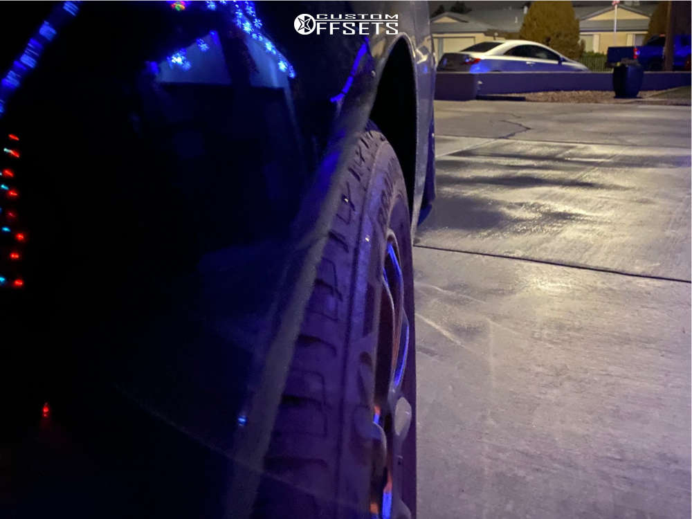 2018 Ford Fiesta with 15x6.5 40 Konig Control and 195/60R15 Barum ...