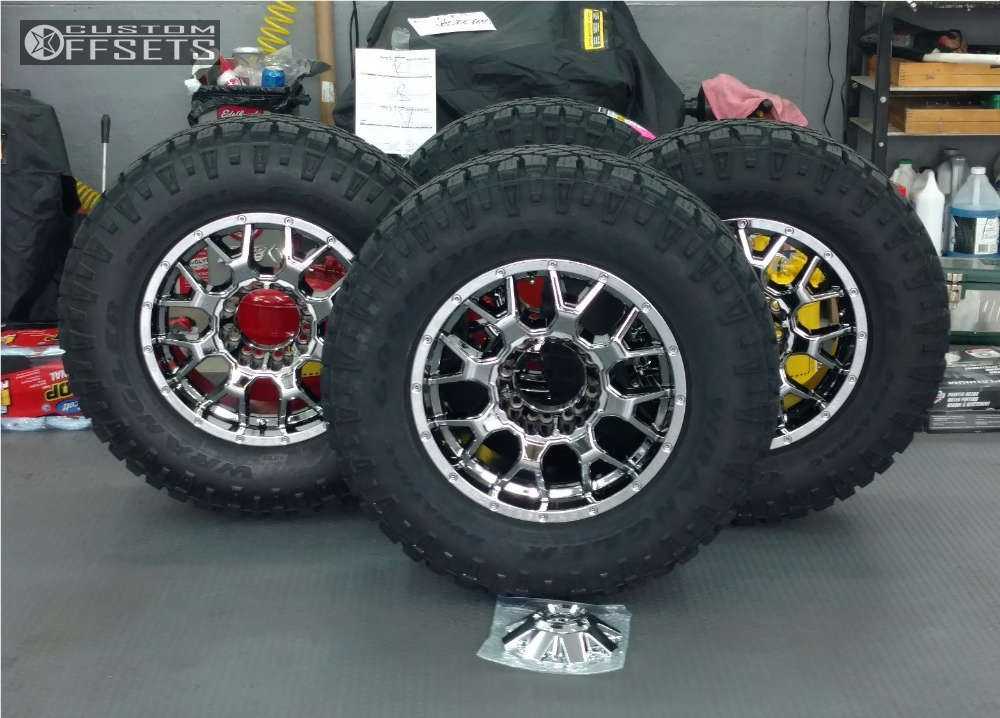 2006 GMC Sierra 2500 HD with 18x9 -12 Mayhem Warrior and 295/65R18 ...