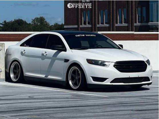 2015 Ford Taurus with 19x9.5 22 ESR Cs5 and 225/35R19 Zeetex Hp1000 and ...