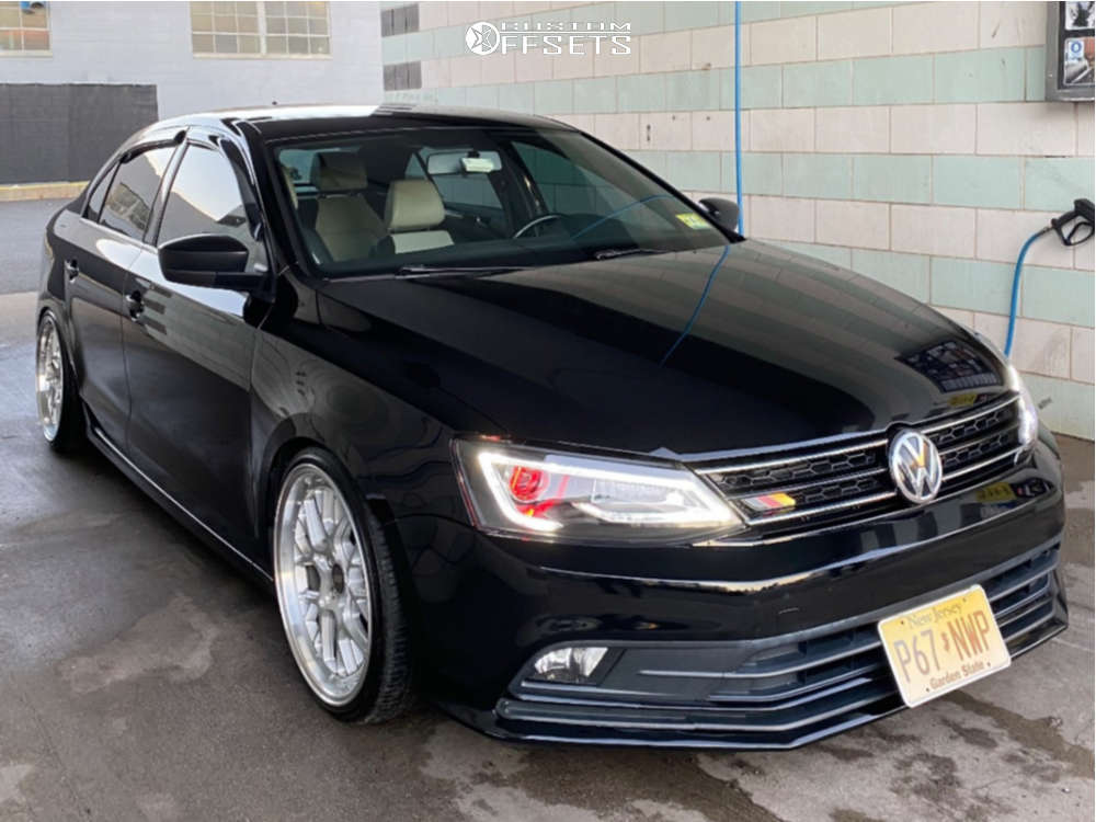 2016 Volkswagen Jetta with 18x8.5 30 ESR Cs11 and 215/35R18 Sailun ...