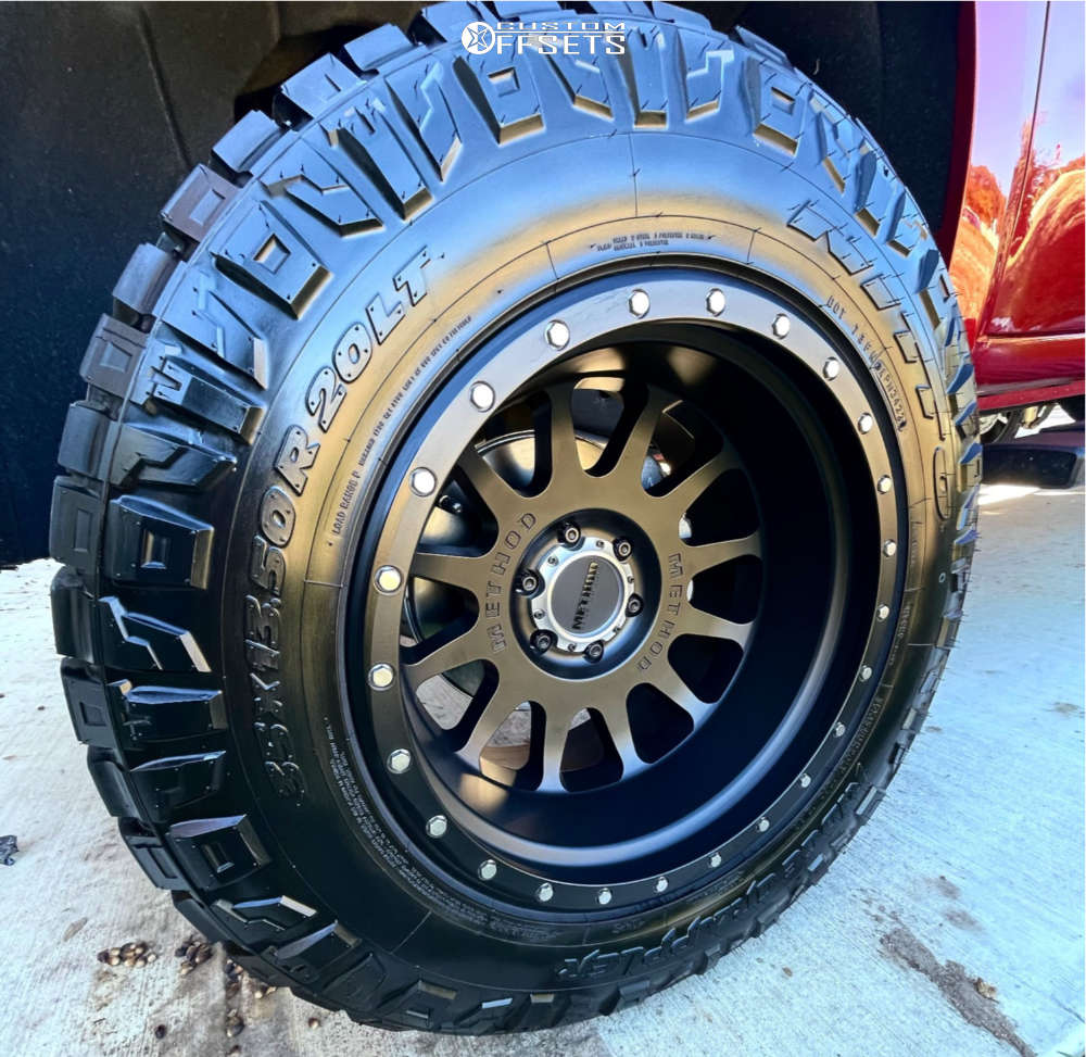 2022 Chevrolet Silverado 1500 with 20x12 -52 Method Mr605 and 35/13 ...