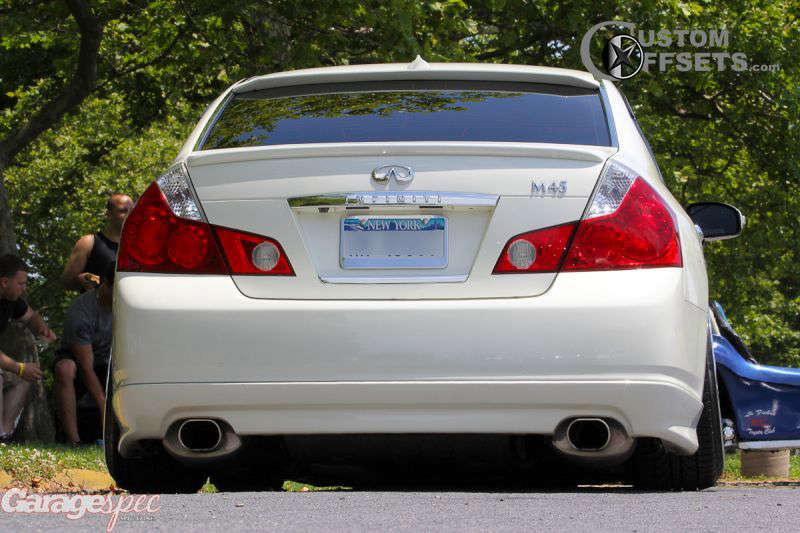 2006 Infiniti M45 Nearly Flush Air Suspension | Custom Offsets