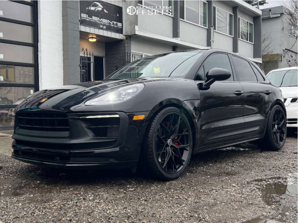 2022 Porsche Macan with 22x10.5 35 HRE FlowForm Ff10 and 295/30R22 ...