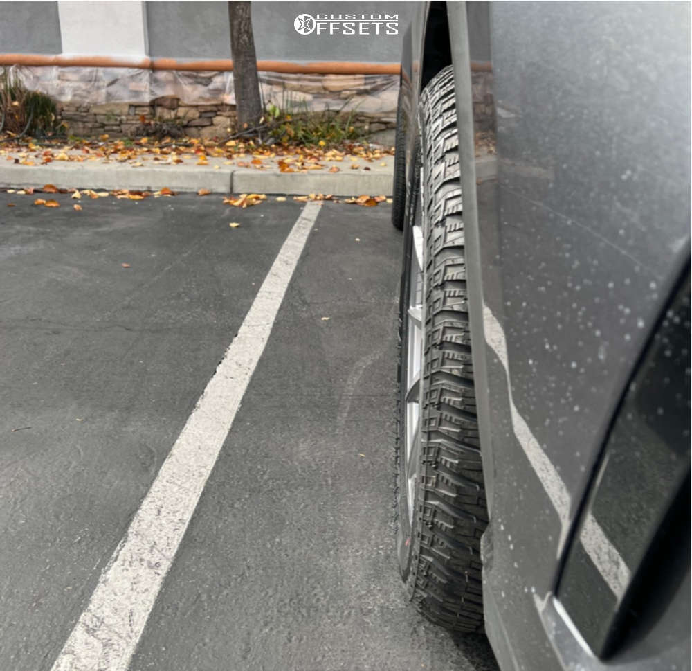 2021 Toyota Highlander with 19x8.5 20 TSW Clypse and 255/55R19 Yokohama ...