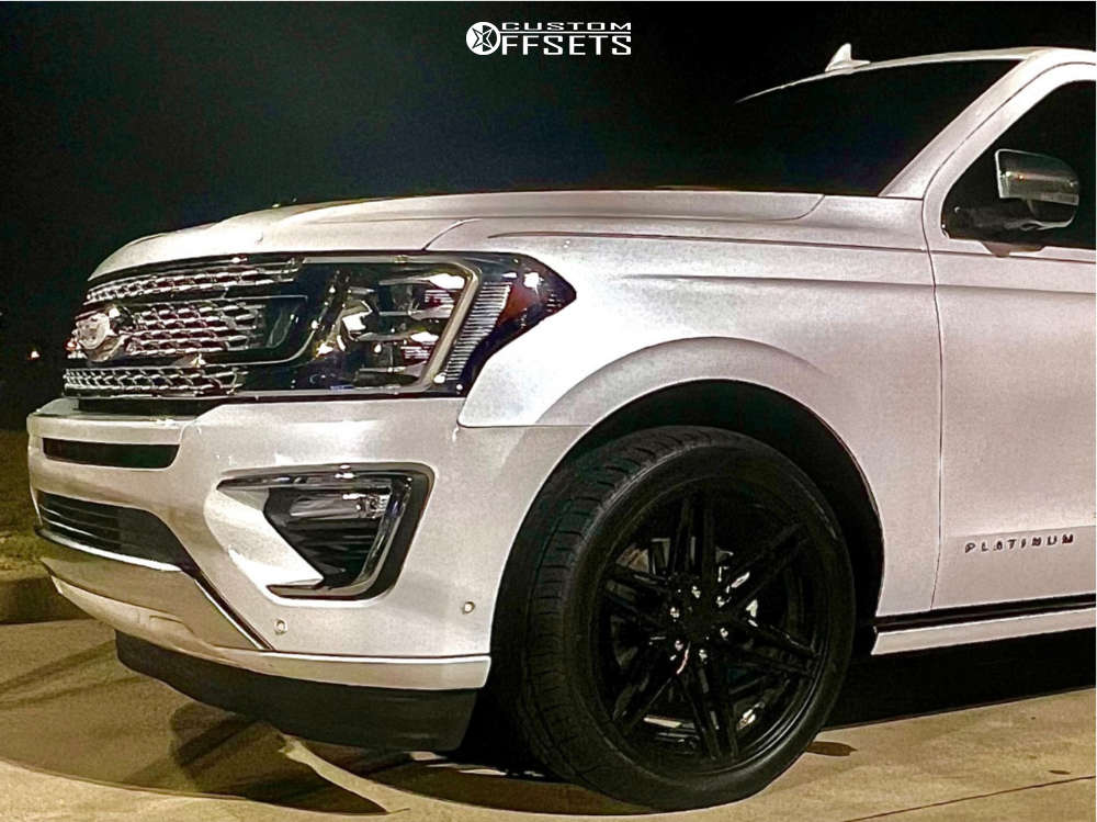 2018 Ford Expedition with 22x9.5 20 Ferrada Ft4 and 305/40R22 Ironman ...
