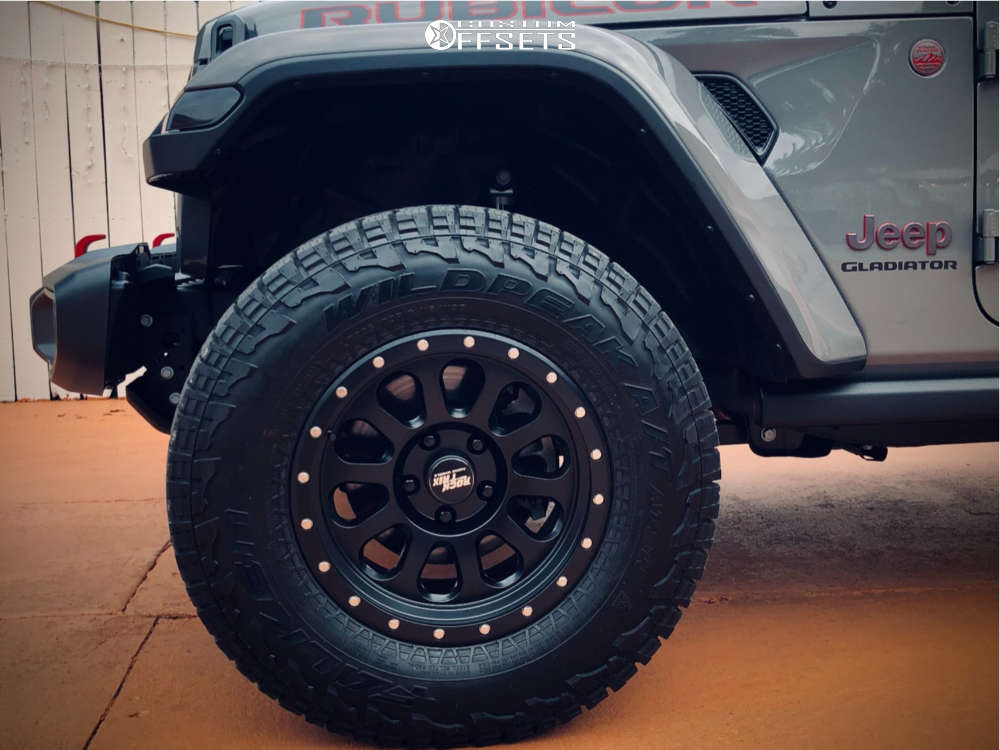 2022 Jeep Gladiator with 17x9 -12 Rock Trix RT111 and 285/70R17 Falken ...