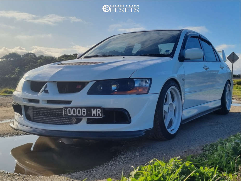 2005 Mitsubishi Lancer with 18x9.5 35 AVID1 AV42 and 245/40R18 ...