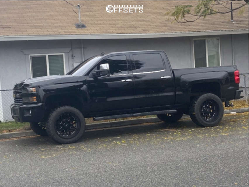 2014 Chevrolet Silverado 1500 with 22x12 -44 RBP 73r and 35/12.5R22 RBP ...