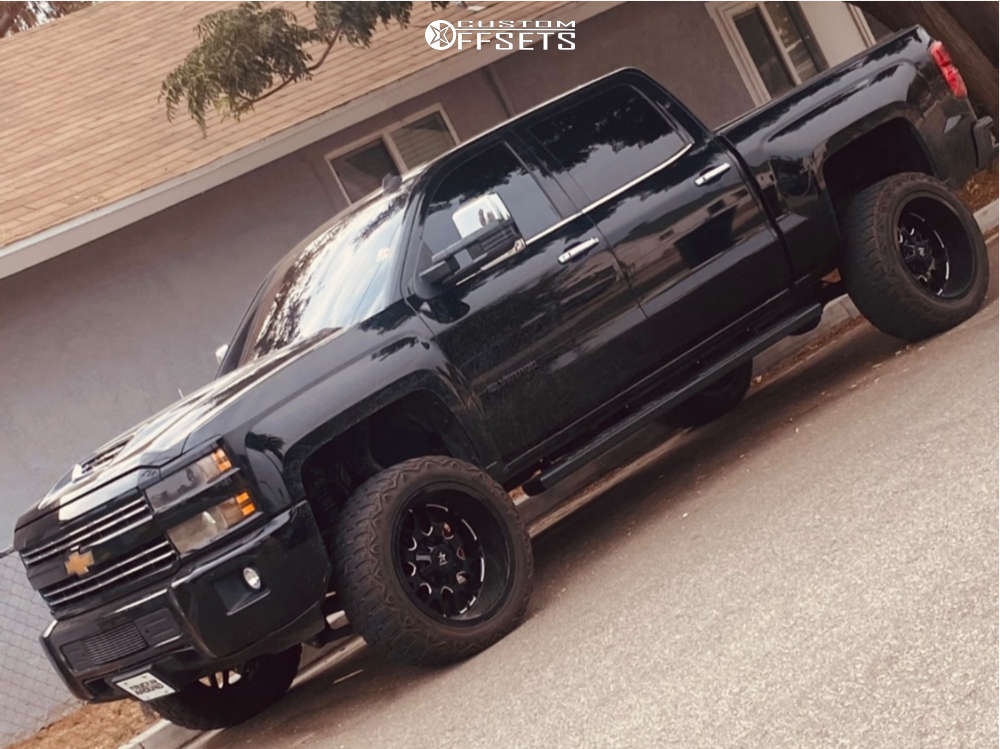 2014 Chevrolet Silverado 1500 with 22x12 -44 RBP 73r and 35/12.5R22 RBP ...
