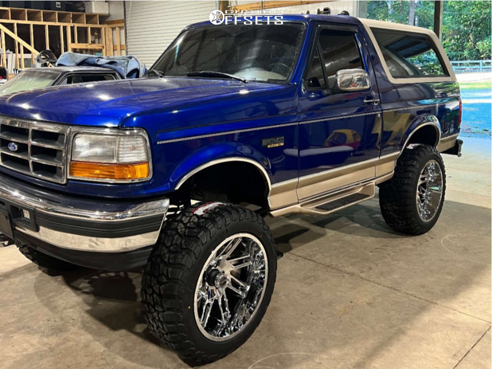 1996 Ford Bronco with 22x12 -51 ARKON OFF-ROAD Davinci and 35/12.5R22 ...