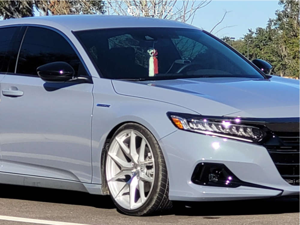 2022 Honda Accord with 20x9 30 Aodhan Aff7 and 225/35R20 Vercelli ...