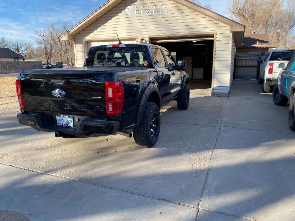 2019 Ford Ranger with 17x9 -12 Moto Metal MO970 and 265/70R17 Radar ...