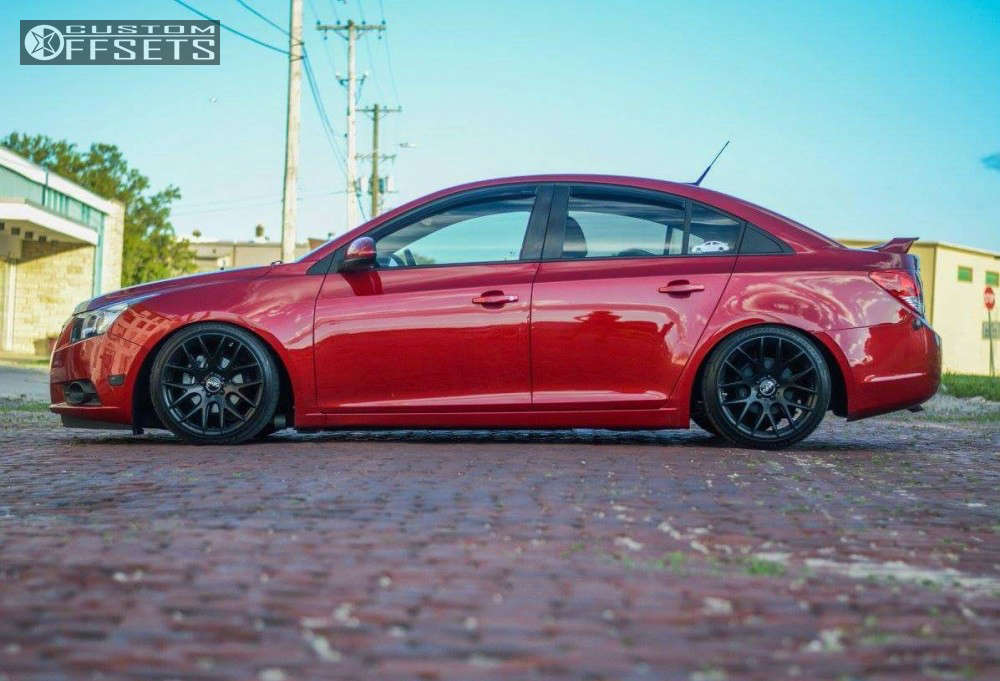 2011 Chevrolet Cruze with 18x8.5 35 Miro Type 111 and 215/40R18 ...