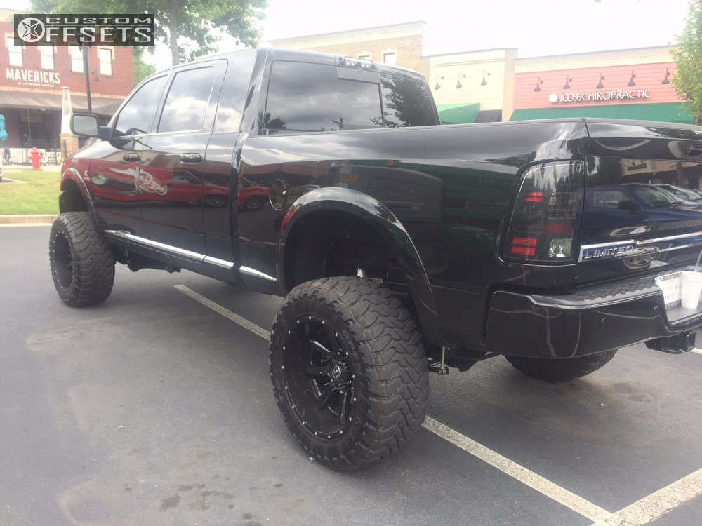 2017 Ram 2500 with 22x12 -44 Fuel Rampage and 37/13.5R22 Toyo Tires ...
